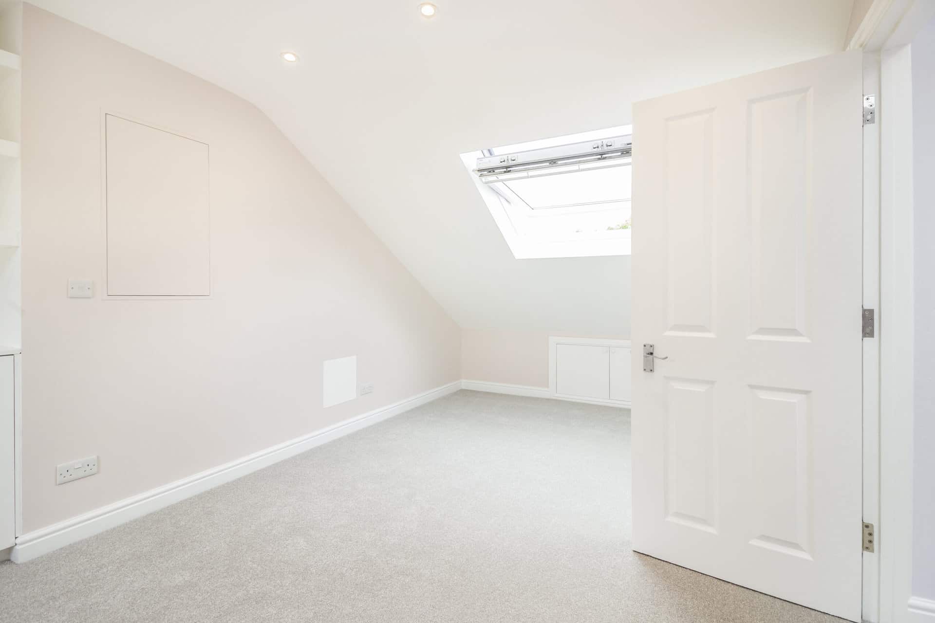 Hip to gable with dormer – Loft Conversions London